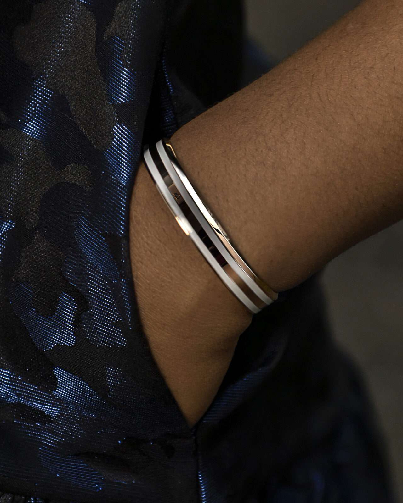 How To Wear Bracelets; 1403 Luxury - Bracelet Do's And Dont's.